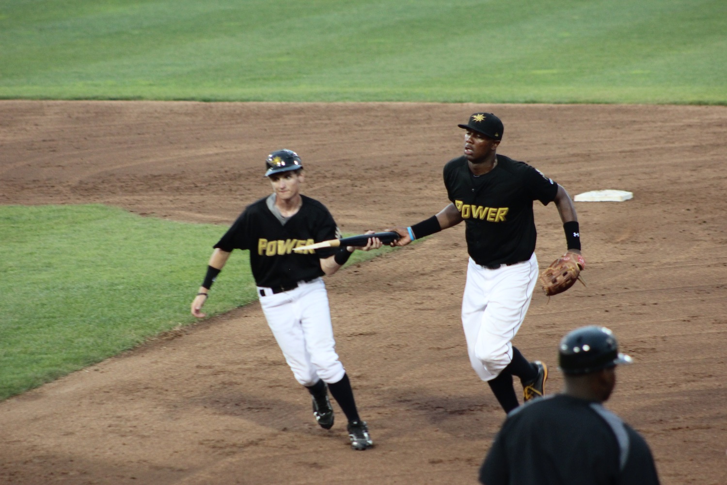 Power Use Big Fourth to Defeat Sand Gnats - West Virginia Press Association