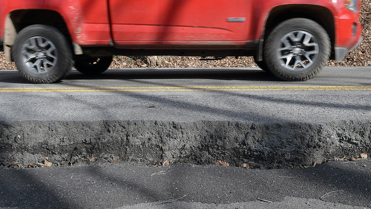 Justice chief of staff to push for road bond approval - West Virginia ...