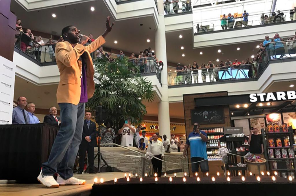 Randy Moss returns home to West Virginia as a Hall of Famer - West ...