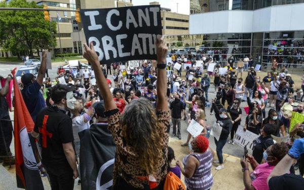 Hundreds gather at Charleston, W.Va., City Hall to protest police ...