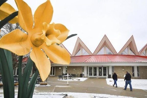 West Virginia's Tamarack Fine Arts Gallery opens "Hindsight is 2020 ...